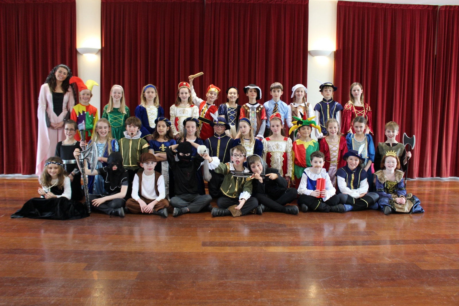 South Farnham School - Year 5 Tudor Day