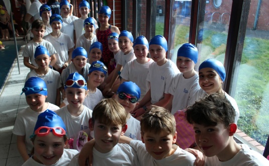 South Farnham School - South Farnham School Swimming Success!